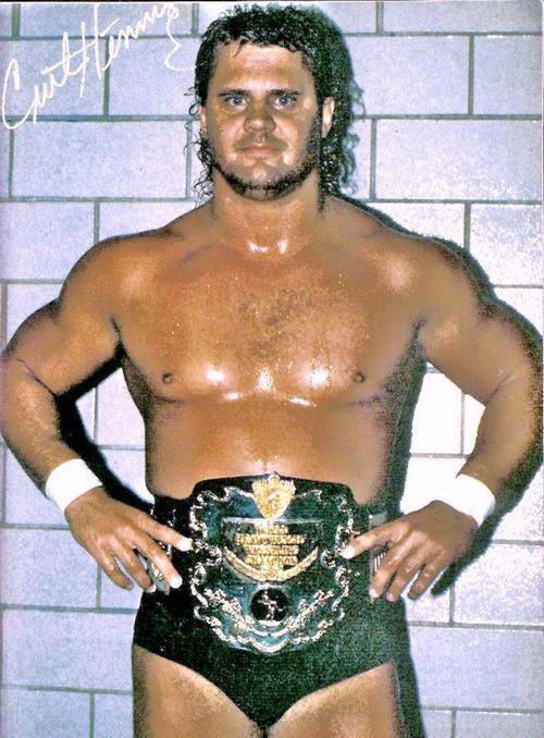 Un festejo perfecto: Recordando a Curt Henning | Superluchas