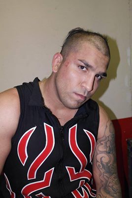 Imágenes AAA: ¡Steve Pain Pelón! #ReyDeReyes2014 | Superluchas