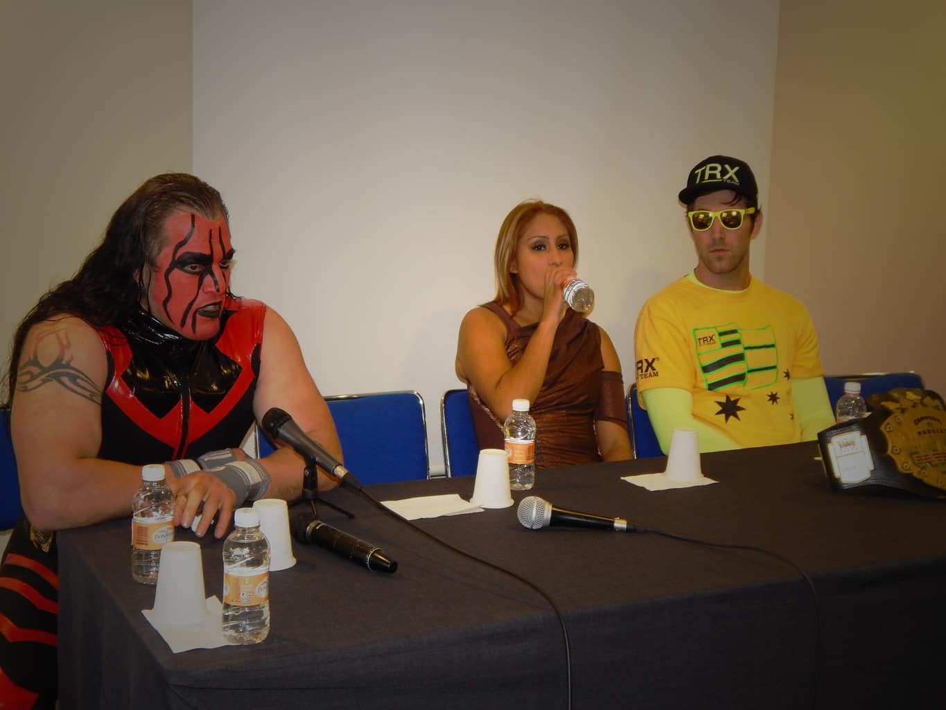 AAA - Rueda de Prensa previo a Héroes Inmortales VIII en el Domo de San ...