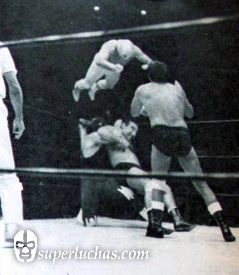 En un día como hoy… 1972: René Guajardo le quita el título medio NWA a ...