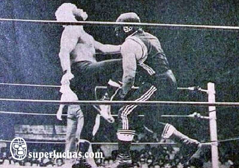 En un día como hoy… 1968: Apolo Curiel es asesinado… 1995: Fallece ...