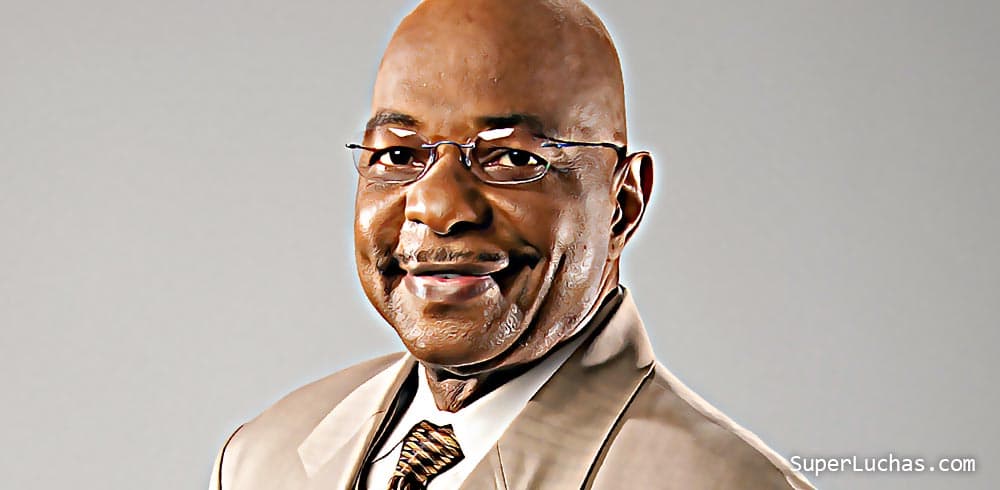 Teddy Long recuerda cómo nació su curioso baile | Superluchas