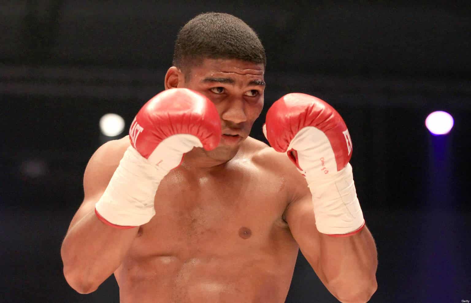 Yuriorkis Gamboa anuncia su regreso | Superluchas
