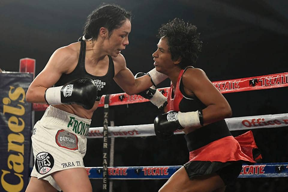 Jackie Nava vence a Ana Lozano en su regreso al ring | Superluchas