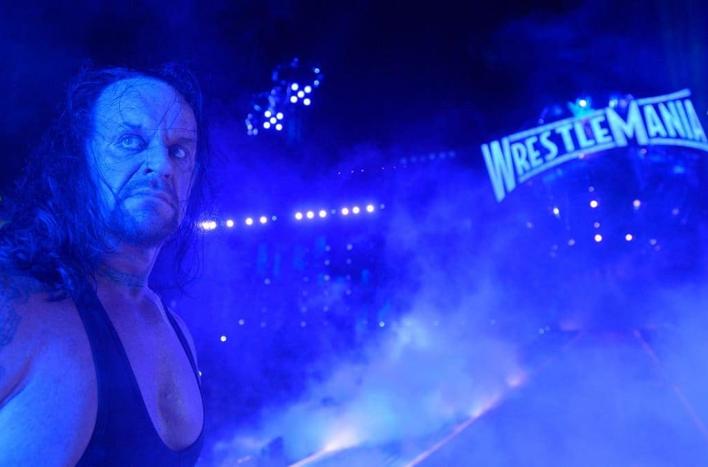 Undertaker regresa… Junto a Batman, Hulk y Darth Maul | Superluchas