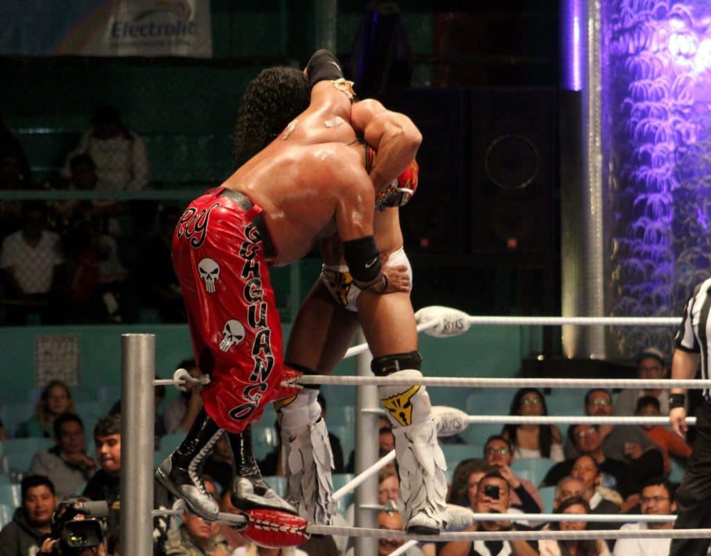 Arena Puebla: Como auténtico toro de lidia, Rush humilló a Mr. Niebla ...