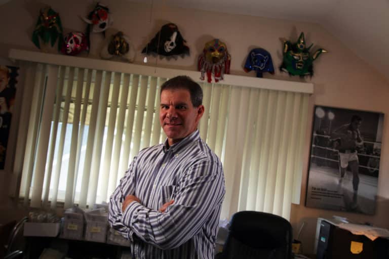 Dave Meltzer sabe qué necesita AEW para competir con WWE: «Cambiaría ...