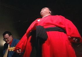 Monday Night Raw Clásico (16 mayo 1994) — Yokozuna vs. Earthquake
