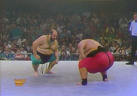 Monday Night Raw Clásico (16 mayo 1994) — Yokozuna vs. Earthquake