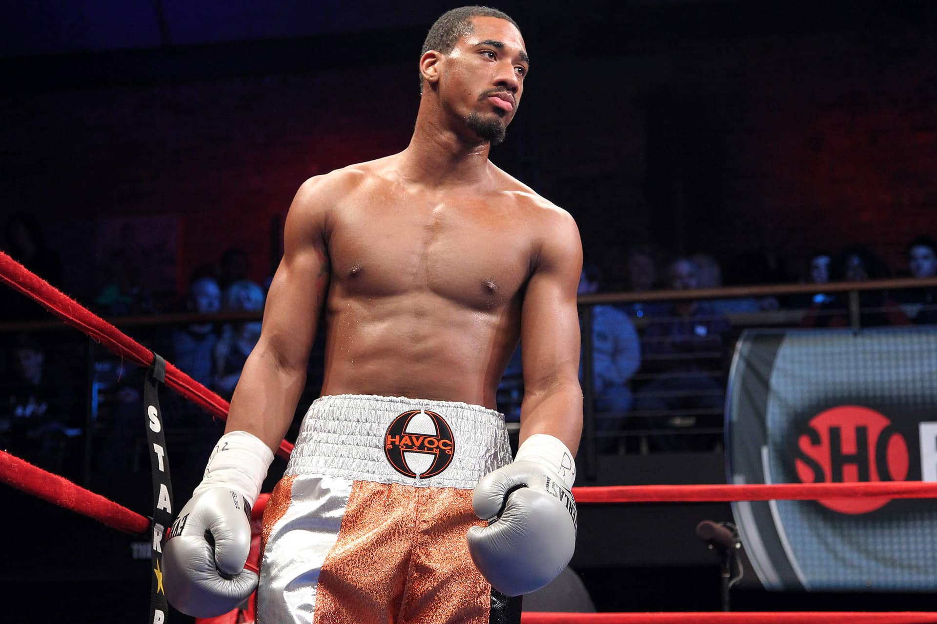 «Boo Boo» Andrade deja cinto super welter vacante | Superluchas