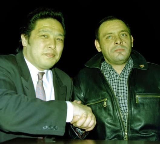 Shodai Tiger Mask y Tatsumi Fujinami lamentan la muerte de Dynamite Kid ...