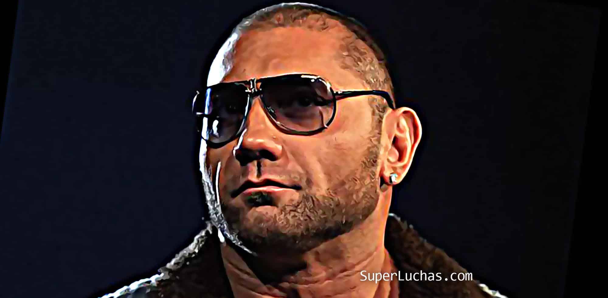 Batista recibe un desafío de una ex estrella de la NFL para MMA ...
