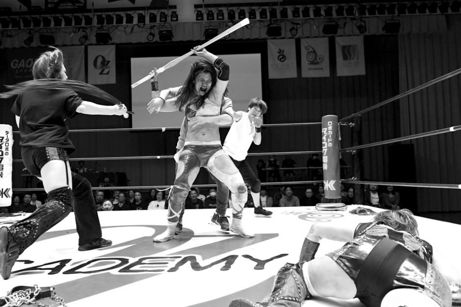 Oz Academy: "It is the Dawn of the Era" Mayumi Ozaki se corona ...