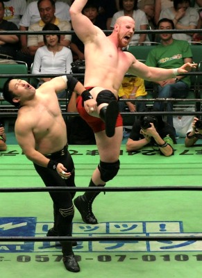 Erick Rowan lucharía en México: «Pero no apostaría mi barba”