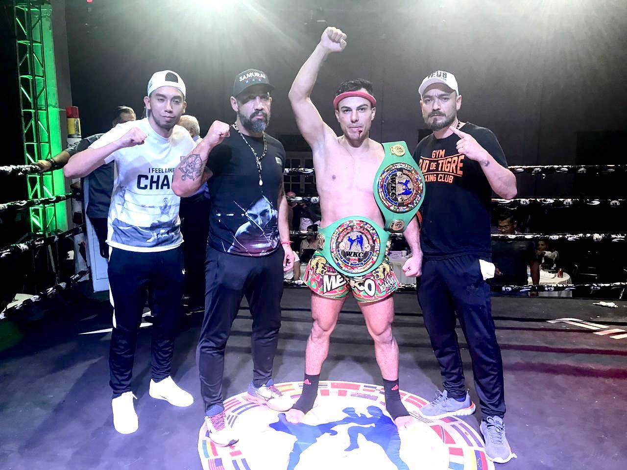 Zeus González le mandó un mensaje a Canelo