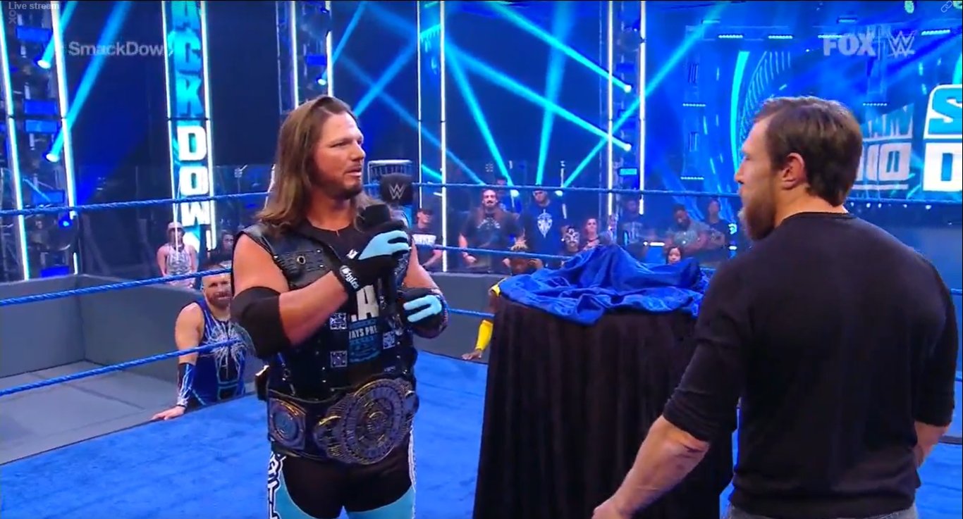 Triunfal debut de Matt Riddle en SmackDown | Superluchas