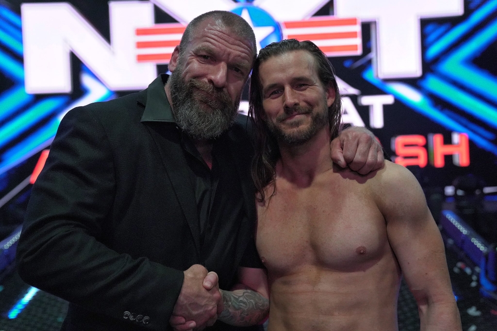 Adam Cole se disculpa por su incidente con Pat McAfee: Triple H responde