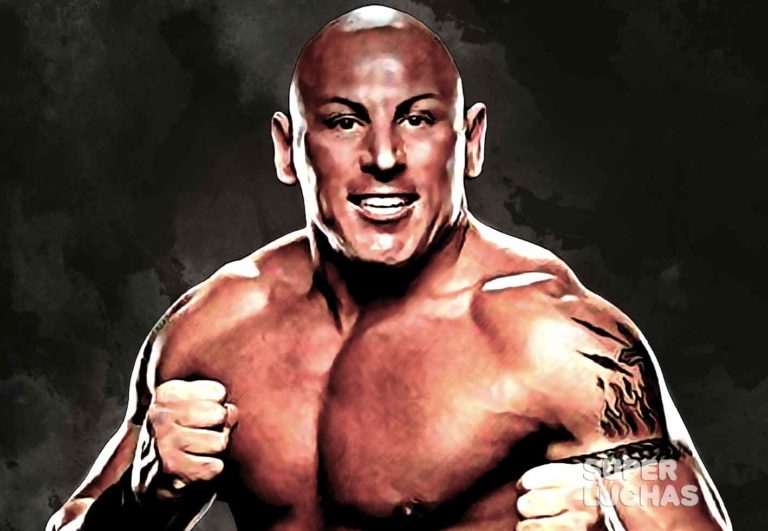 Big Vito recuerda la etapa en la que tuvo que luchar con vestido en WWE