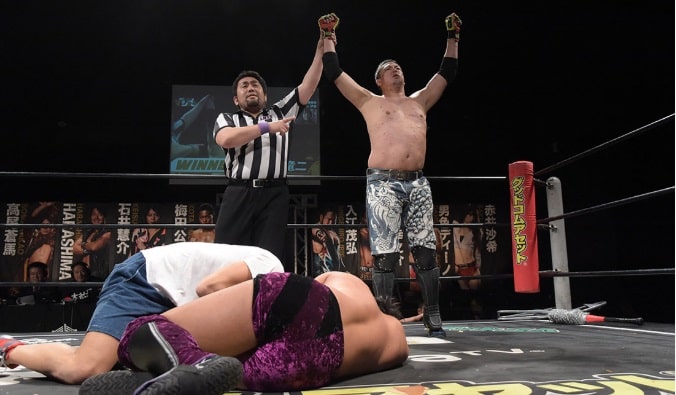 DDT:”Live! Maji Manji 4” Ryuji Ito impone su ley | Superluchas