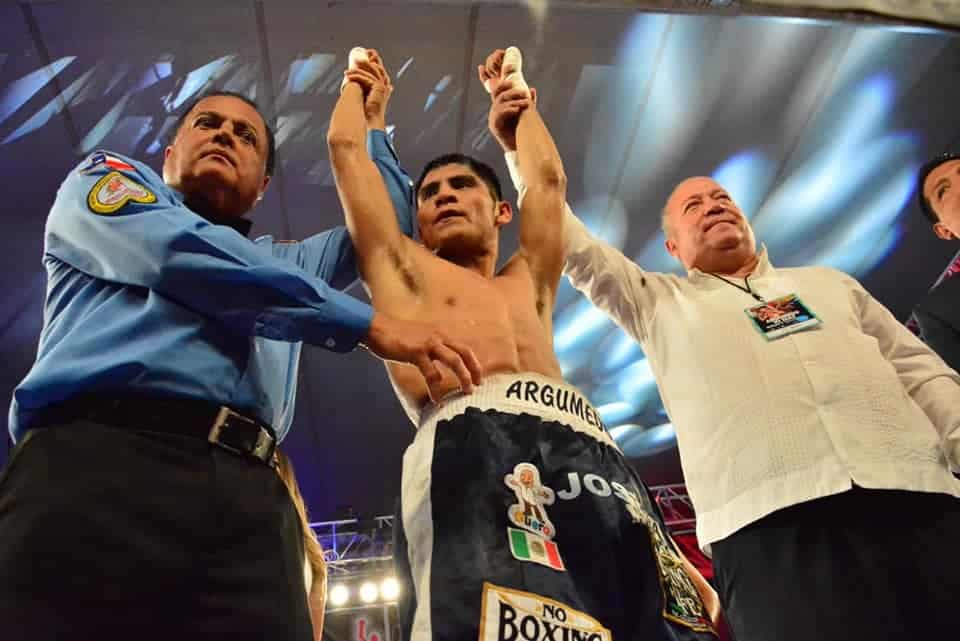 José Argumedo noqueó a Alexis Díaz