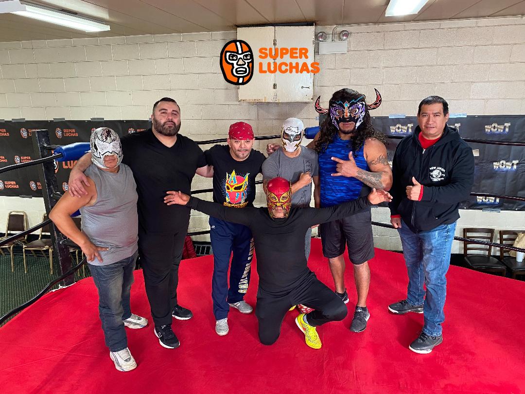 WOWT abre su escuela de Lucha Libre con Psicosis en Chicago | Superluchas