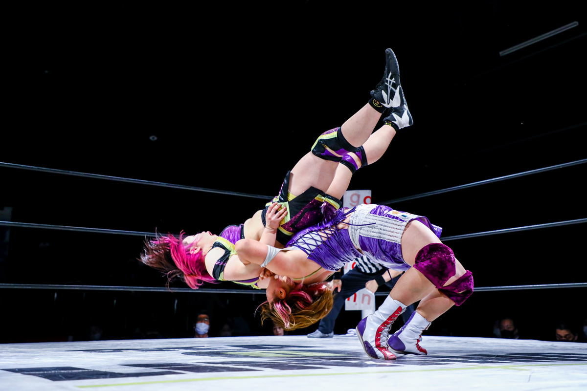 SEAdLINNNG: «Shinkiba Night» Yoshiko y Saree se alían | Superluchas