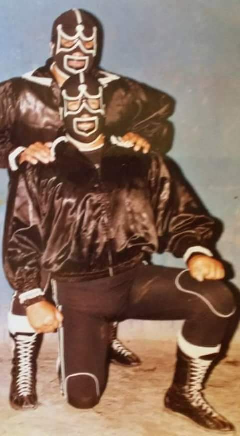 Falleció Imperio Negro I, luchador de Nuevo León | Superluchas