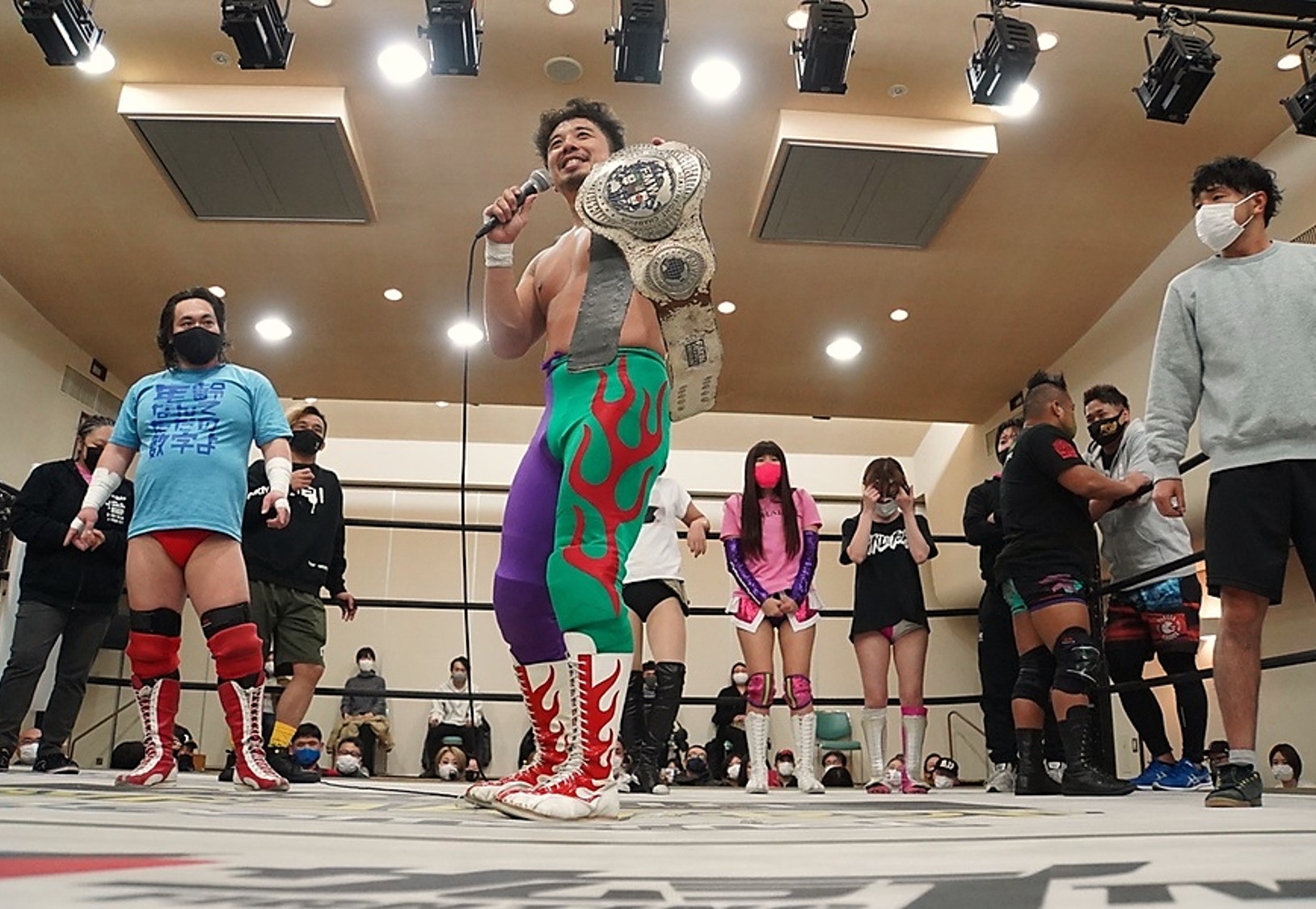 Ganbare Pro: «The World 2020» Shota se corona | Superluchas
