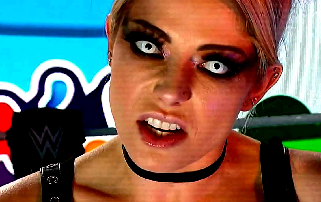 Alexa Bliss explica su traición a Bray Wyatt | Superluchas