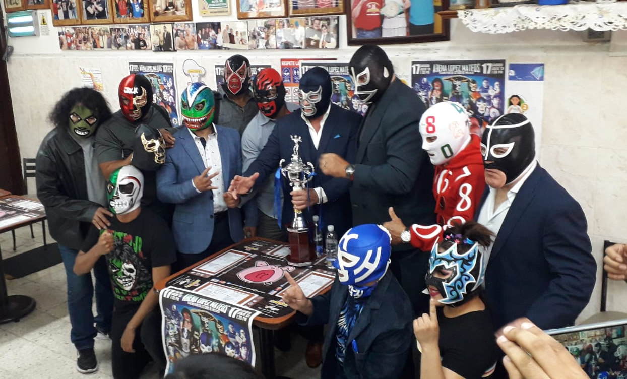 Blue Demon Jr. se prepara para luchar dos veces en su 37 Aniversario ...