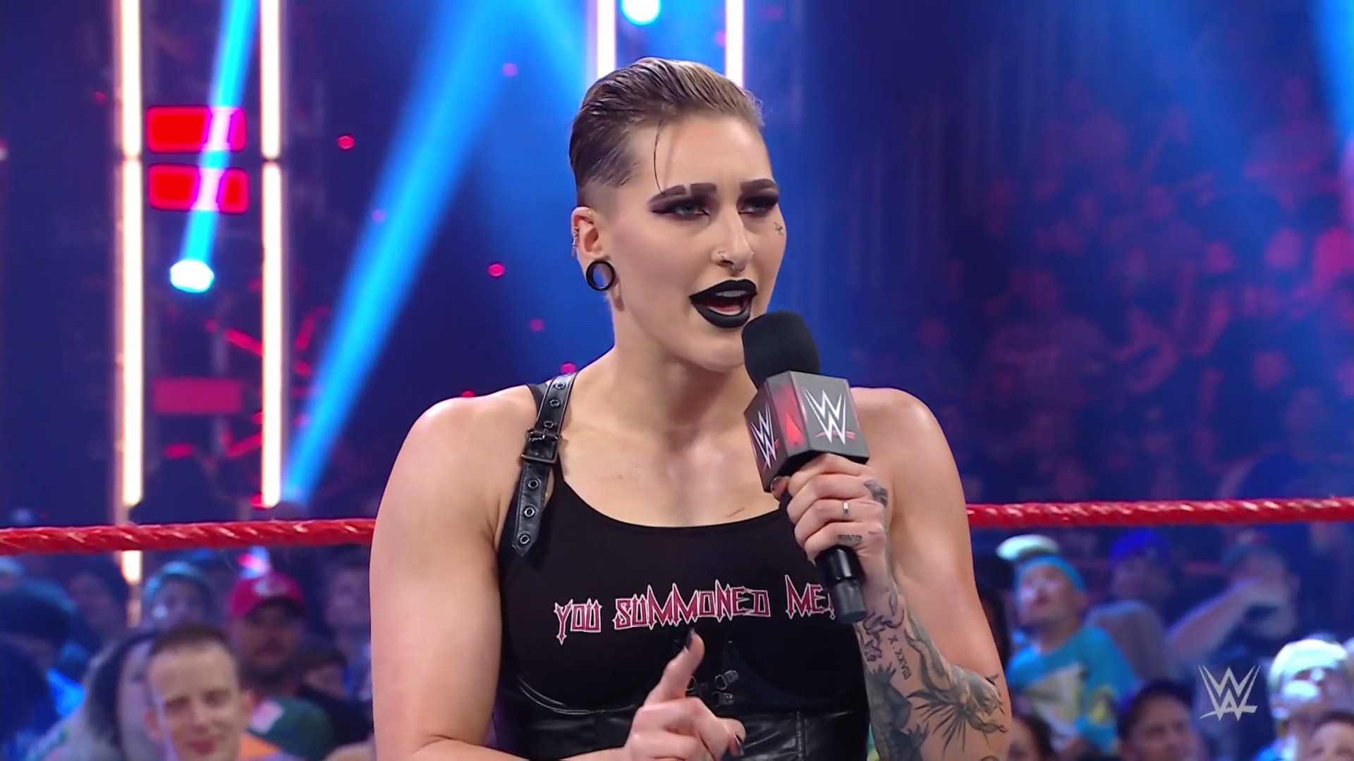 Dos combates con implicaciones para Crown Jewel se darán en SmackDown ...