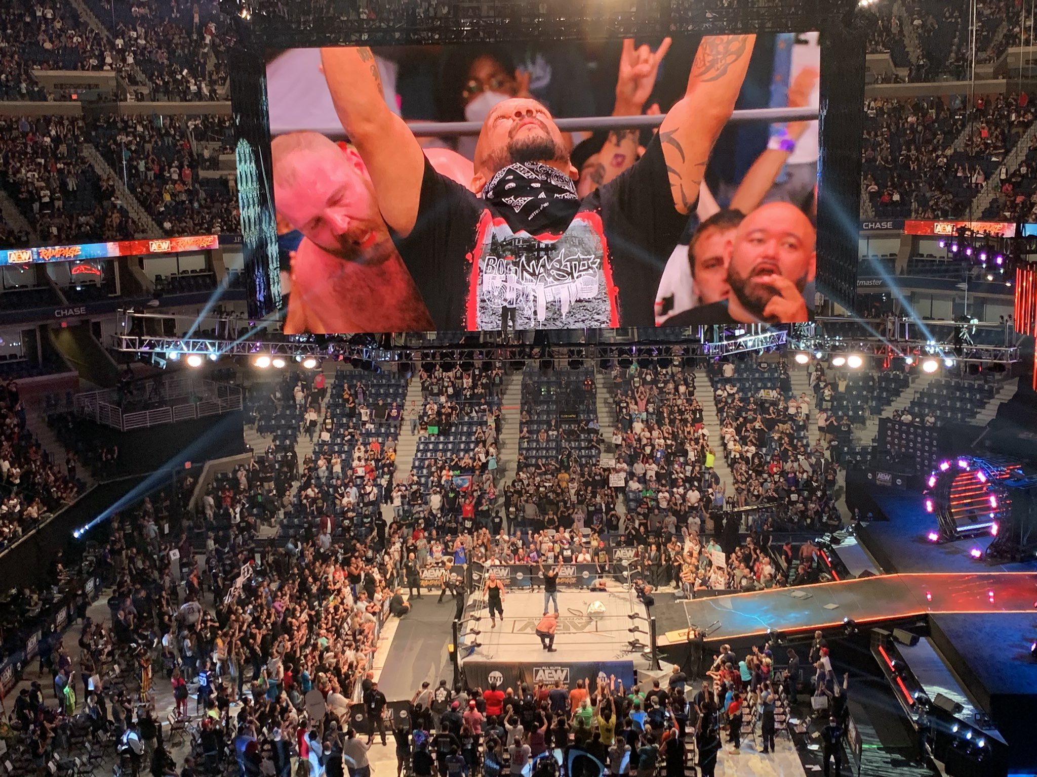 AEW Rampage: Homicide ayuda a Eddie Kingston y Jon Moxley | Superluchas