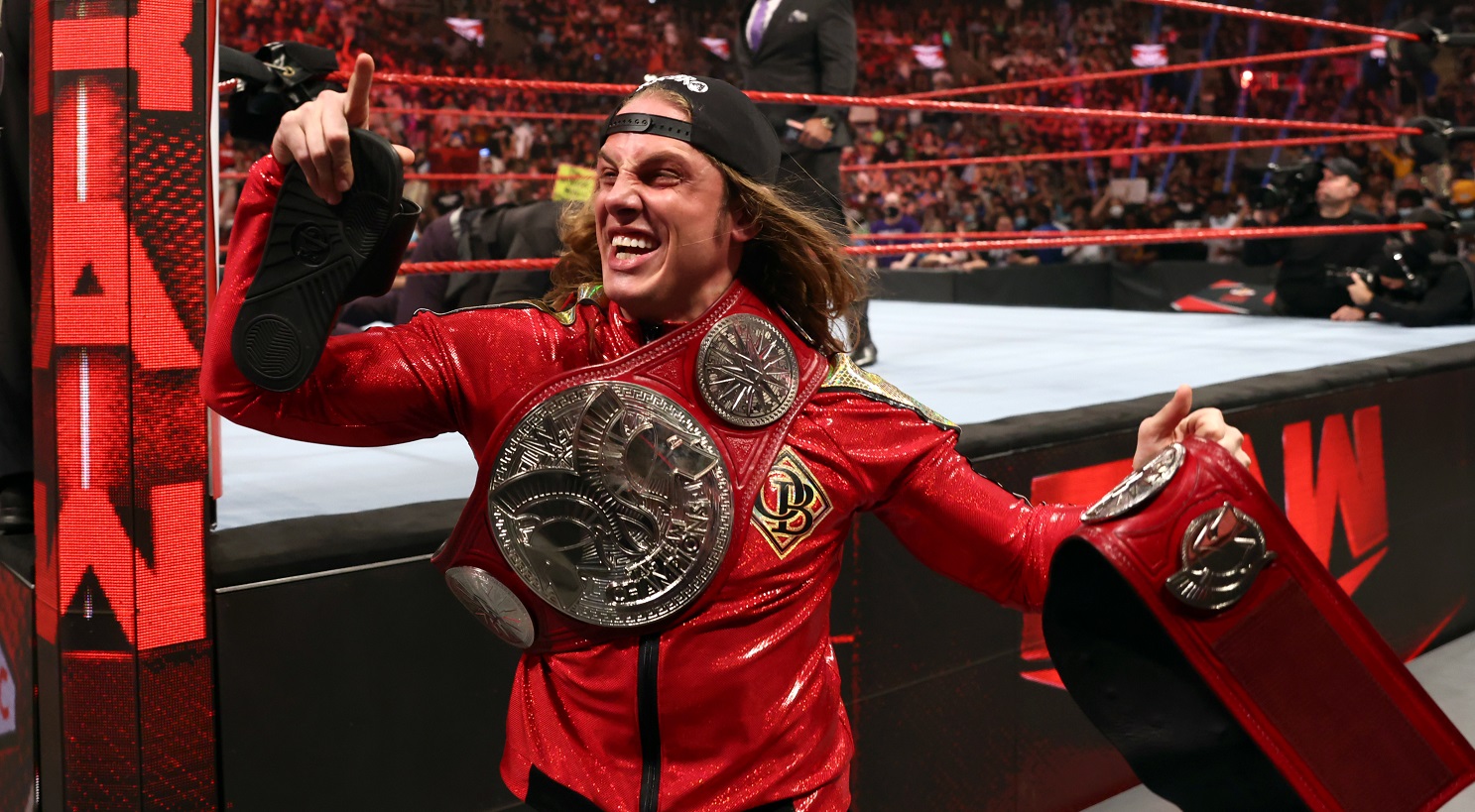 Riddle cuenta cómo es su relación con Vince McMahon | Superluchas