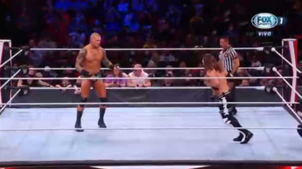 RAW: Randy Orton derrotó a AJ Styles en un buen mano a mano | Superluchas