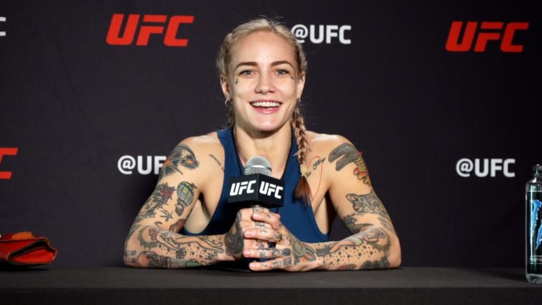 Jessica-Rose Clark planea centrarse en el boxeo | Superluchas