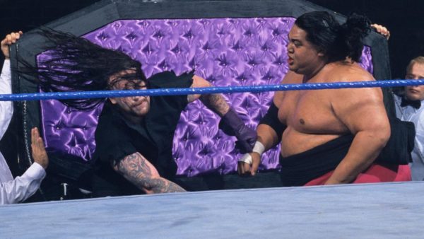 Cuando Mark Henry hacía todo para Yokozuna en WWE | Superluchas