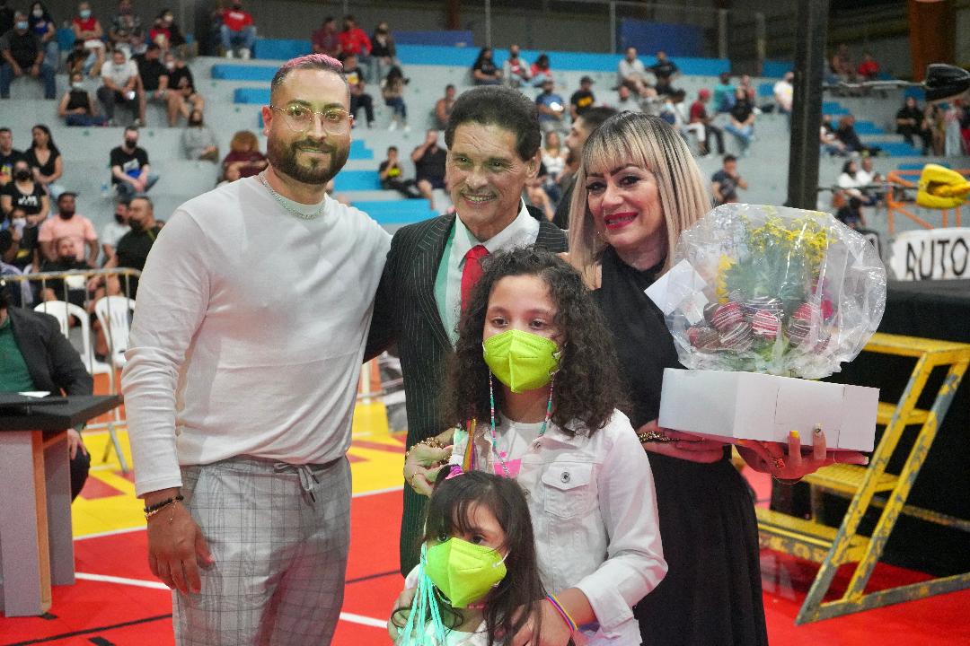 Homenaje a Huracán Castillo Jr. en Puerto Rico | Superluchas