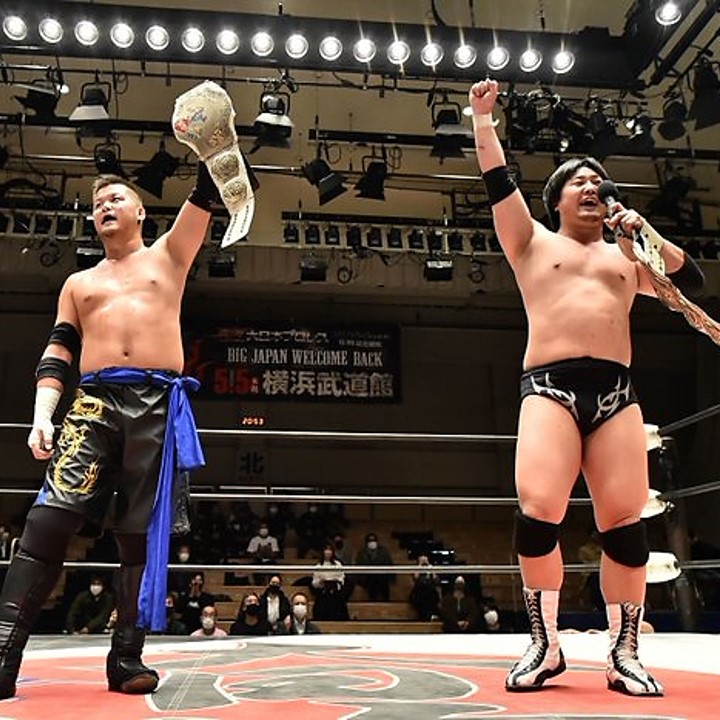 BJW: Okami supera a Strong BJ y son monarcas de parejas | Superluchas