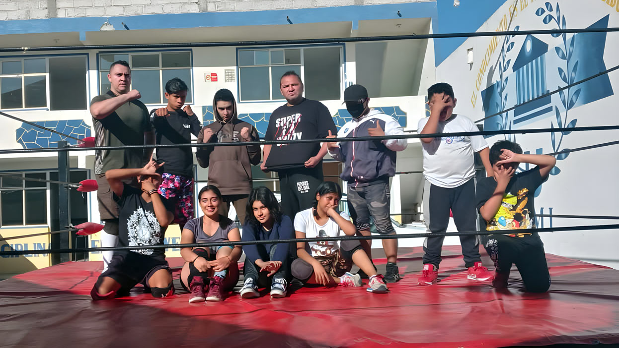 Súper Crazy Jr., la hija de Súper Crazy: Una nueva historia comienza ...