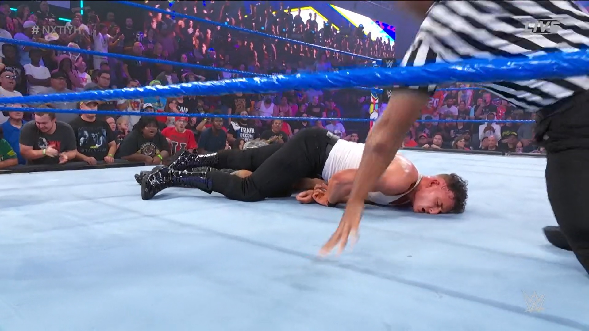 Dos ex NXT aparecieron en AEW Dark con nuevo nombre luchístico ...