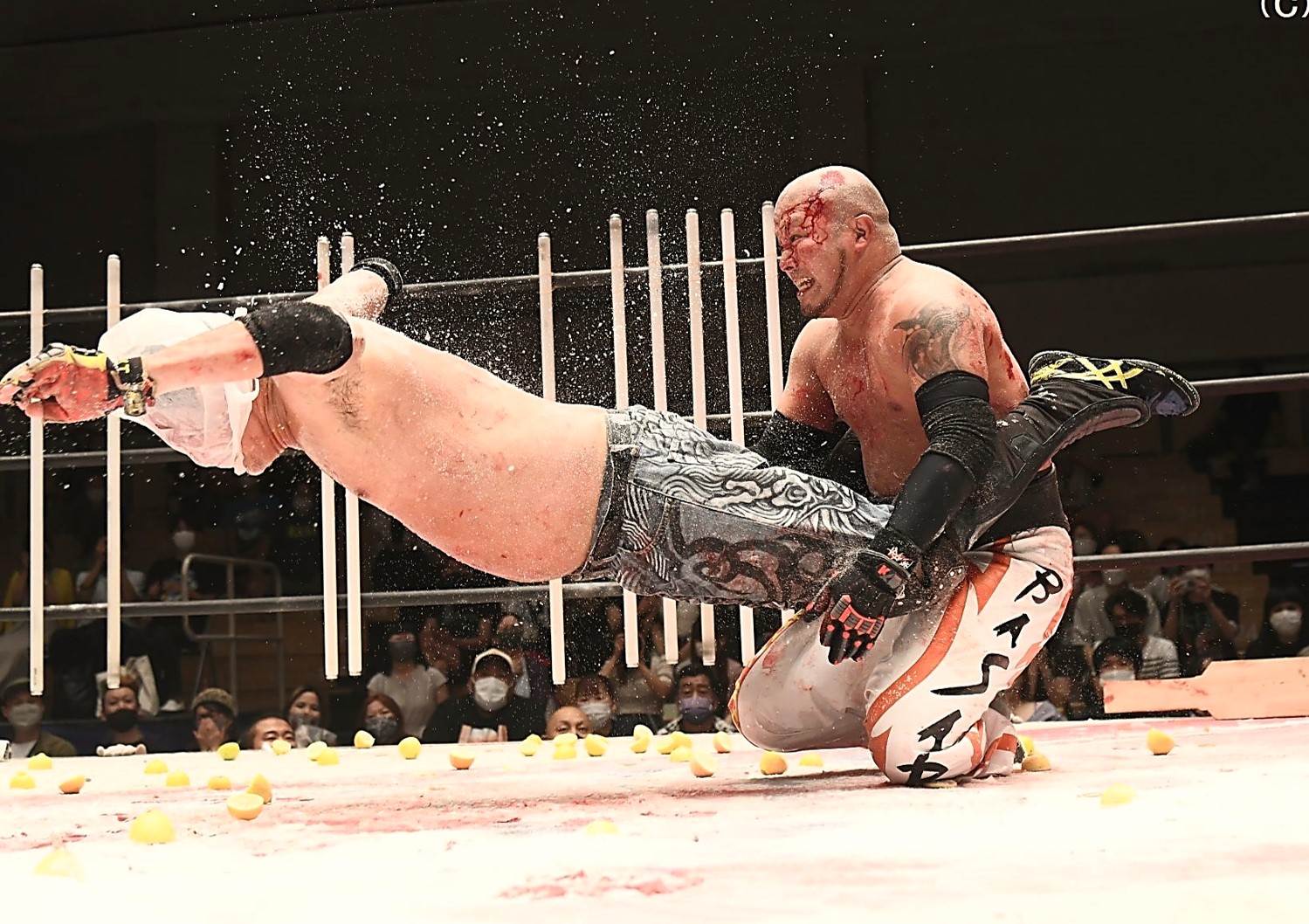 BJW: «Bloody Muso Tournament» Avanzan Tsukamoto y Wakamatsu. | Superluchas
