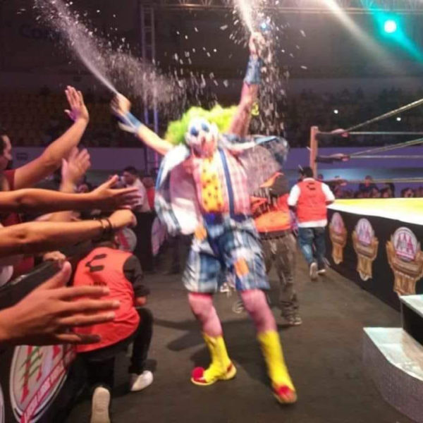 Los Psycho Circus presentaron un nuevo integrante | Superluchas