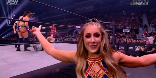 Hikaru Shida comanda a Toni Storm a la victoria ante Britt Baker y Jamie Hayter | Superluchas