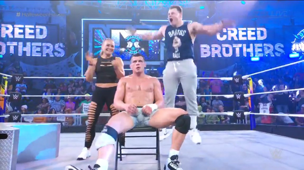 Halloween Havoc 2022: Julius Creed venció a Damon Kemp