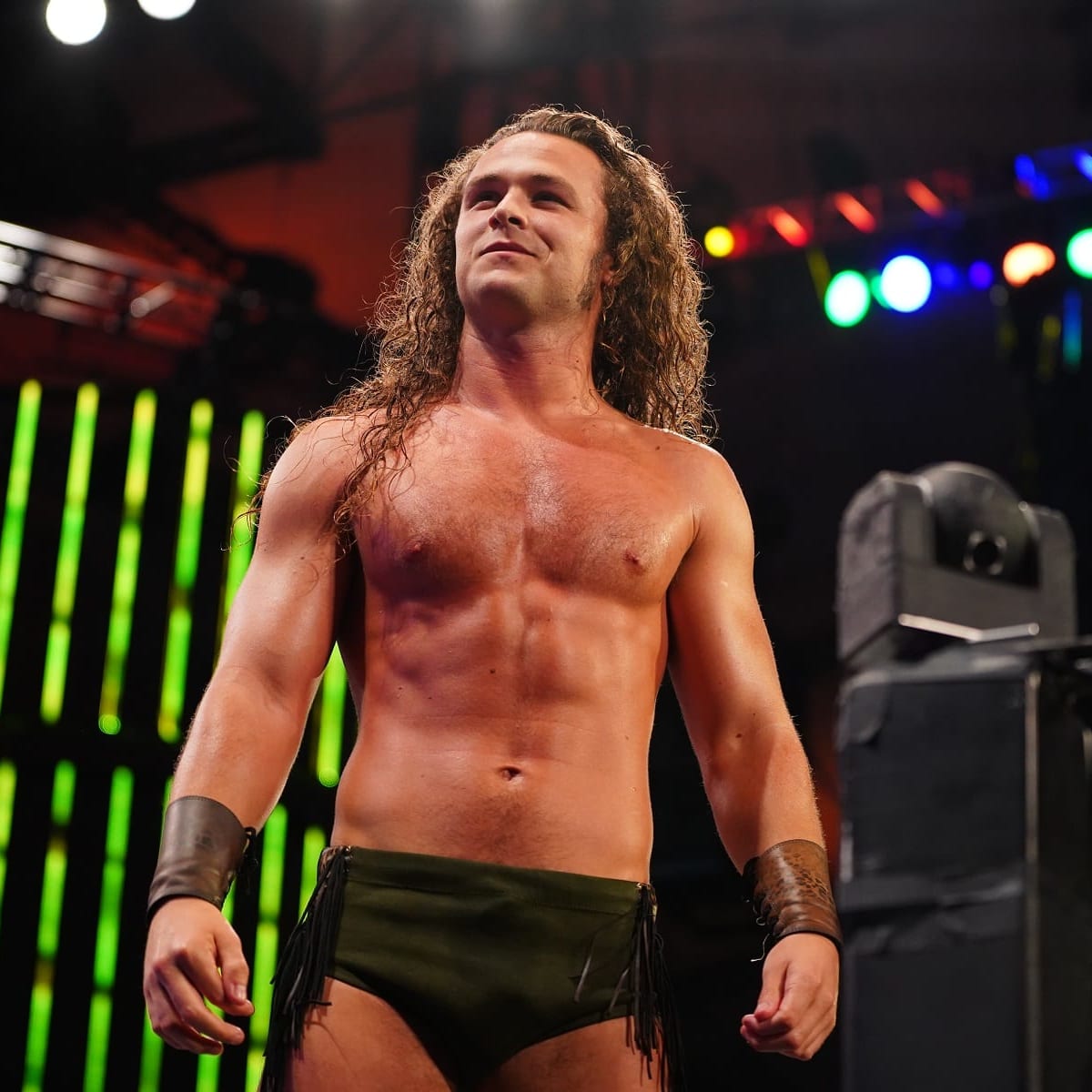 Warner Bros. quiere presentar a AEW como deporte y no entretenimiento