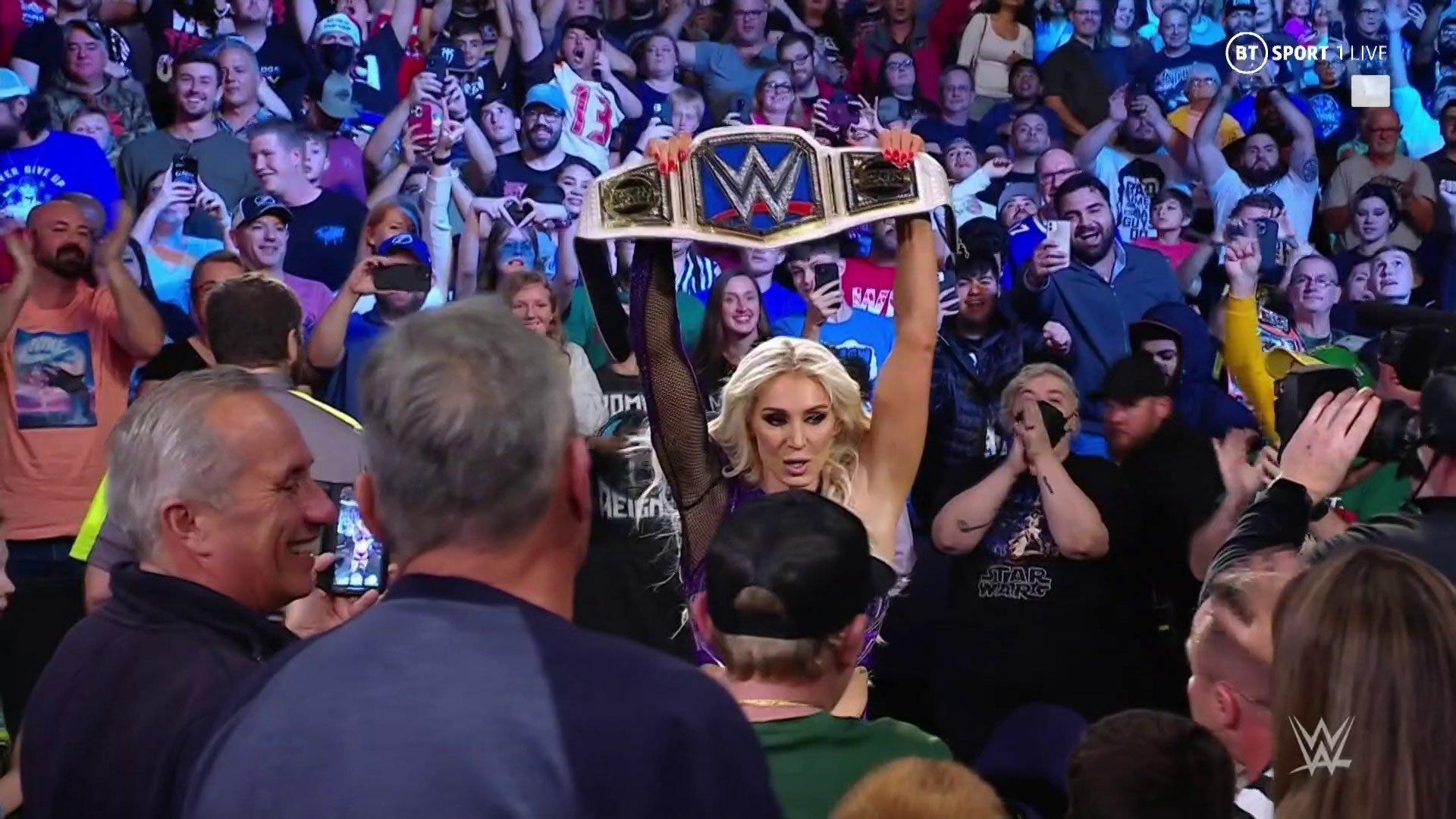 René Duprée: «Charlotte Flair luce como de 40 años» | Superluchas