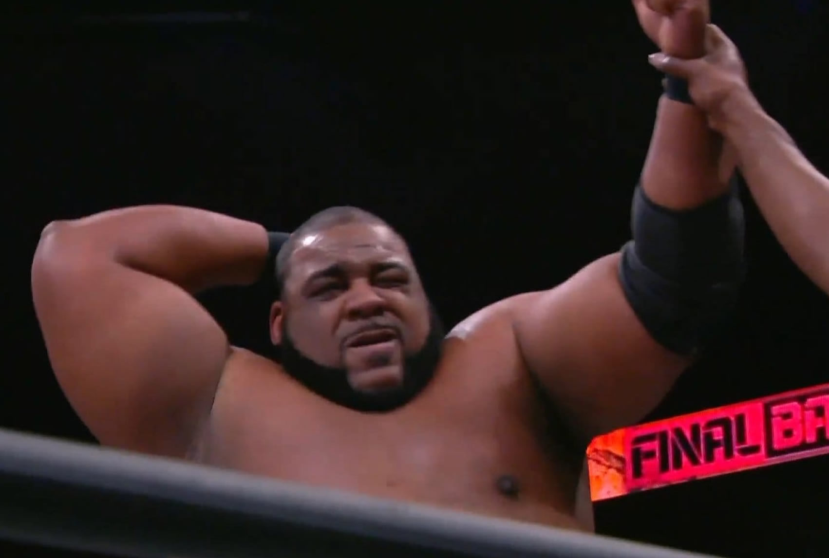 Keith Lee solo se llevó la victoria contra Shane Taylor Promotions ...