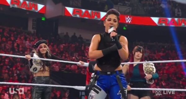 Vince Russo criticó el trabajo actual de Bayley | Superluchas