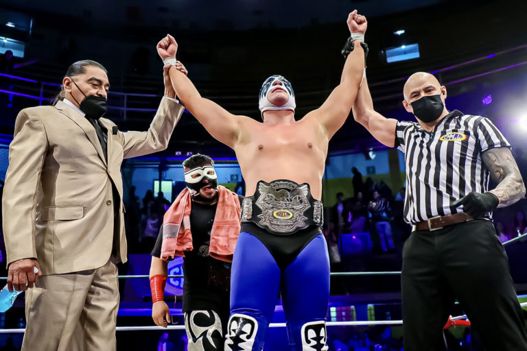 Atlantis Jr. se convierte en Campeón Histórico Semicompleto | Superluchas