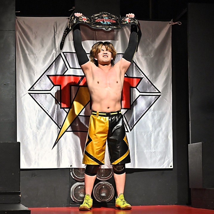 TTT: «3rd Anniversary» Se corona un nuevo campeón | Superluchas